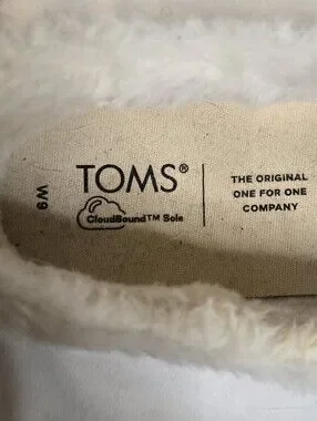 Toms | Shoes | Toms Slip On Shoes | Poshmark